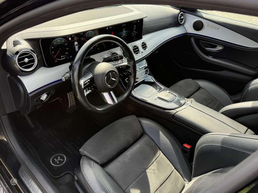 Melns Mercedes-Benz E 300 2021 Klaipėda, ar dzinēja tilpumu 1.95 L un nobraukumu 231 tūkst. km par 19500 €, foto 12 vietnē AUTOMOTO.COM.LV
