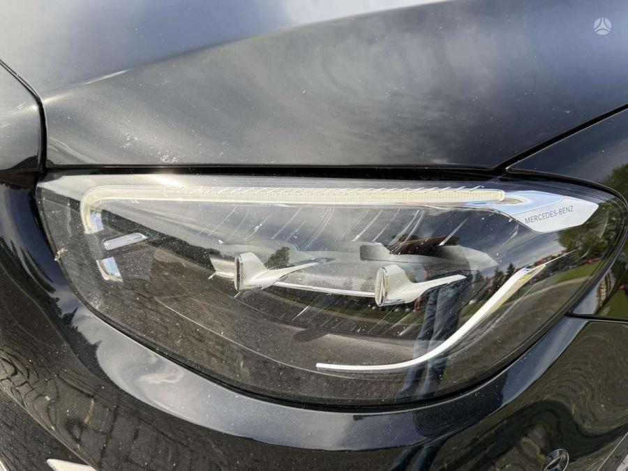 Melns Mercedes-Benz E 300 2021 Klaipėda, ar dzinēja tilpumu 1.95 L un nobraukumu 231 tūkst. km par 19500 €, foto 26 vietnē AUTOMOTO.COM.LV