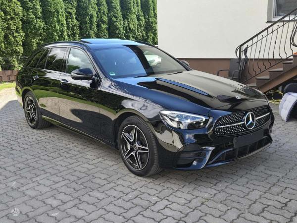 Black Mercedes-Benz E 300 2021 in Marijampole, with an engine capacity of 1.99 L and mileage of 61 thousand km for 28800 €, photo 1 on AUTOMOTO.COM.LV