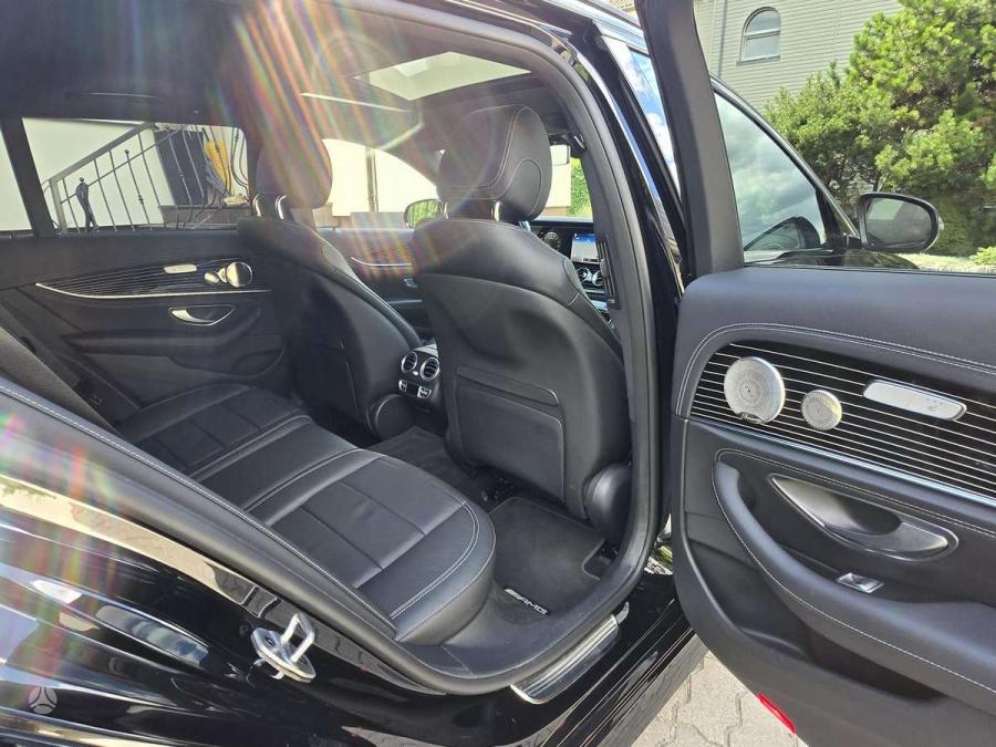 Melns Mercedes-Benz E 300 2021 Marijampole, ar dzinēja tilpumu 1.99 L un nobraukumu 61 tūkst. km par 28800 €, foto 19 vietnē AUTOMOTO.COM.LV