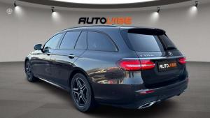 Melns Mercedes-Benz E 300 2022 Viļņa, ar dzinēja tilpumu 2.00 L un nobraukumu 207 tūkst. km par 24555 €, foto 5 vietnē AUTOMOTO.COM.LV