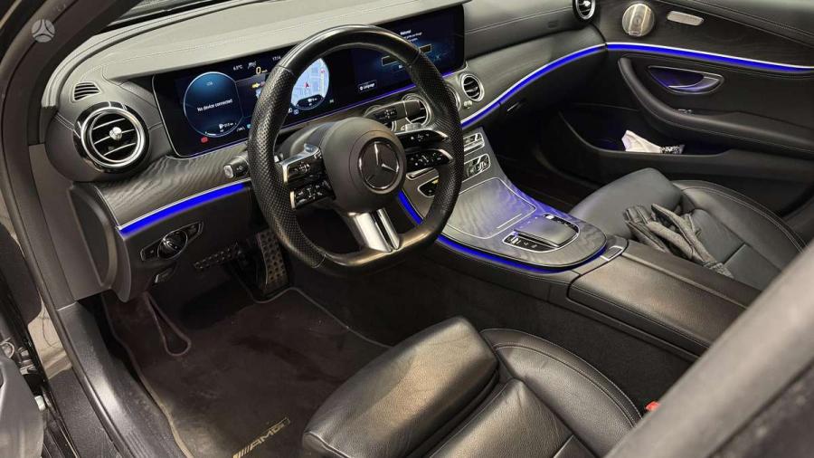 Melns Mercedes-Benz E 300 2022 Viļņa, ar dzinēja tilpumu 2.00 L un nobraukumu 207 tūkst. km par 24555 €, foto 8 vietnē AUTOMOTO.COM.LV