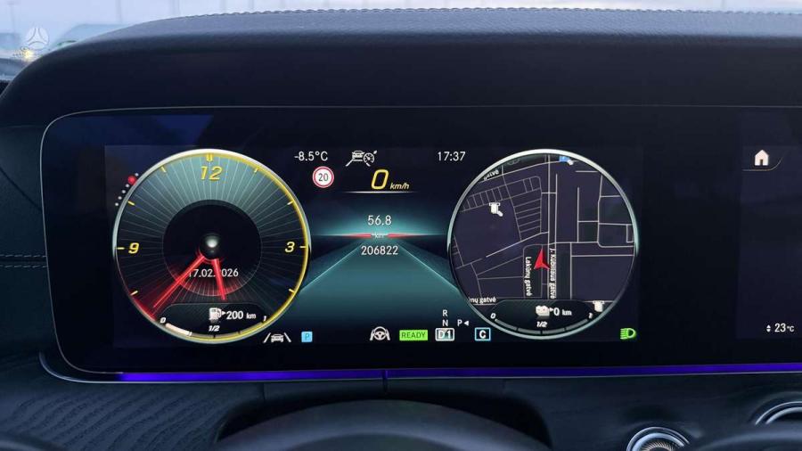 Melns Mercedes-Benz E 300 2022 Viļņa, ar dzinēja tilpumu 2.00 L un nobraukumu 207 tūkst. km par 24555 €, foto 15 vietnē AUTOMOTO.COM.LV