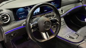 Melns Mercedes-Benz E 300 2022 Viļņa, ar dzinēja tilpumu 2.00 L un nobraukumu 207 tūkst. km par 24555 €, foto 17 vietnē AUTOMOTO.COM.LV