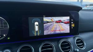 Melns Mercedes-Benz E 300 2022 Viļņa, ar dzinēja tilpumu 2.00 L un nobraukumu 207 tūkst. km par 24555 €, foto 20 vietnē AUTOMOTO.COM.LV
