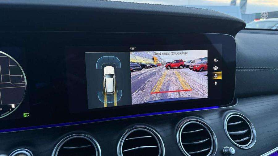 Melns Mercedes-Benz E 300 2022 Viļņa, ar dzinēja tilpumu 2.00 L un nobraukumu 207 tūkst. km par 24555 €, foto 20 vietnē AUTOMOTO.COM.LV