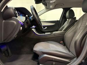 Melns Mercedes-Benz E 300 2022 Viļņa, ar dzinēja tilpumu 1.95 L un nobraukumu 167 tūkst. km par 24990 €, foto 14 vietnē AUTOMOTO.COM.LV