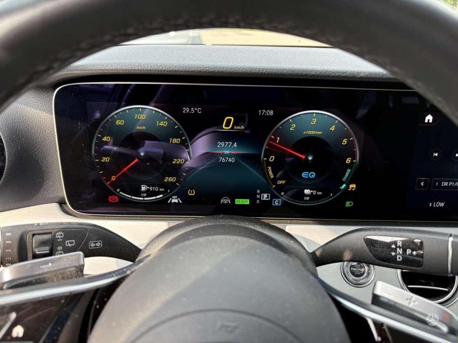 Melns Mercedes-Benz E 300 2022 Mažeikiai, ar dzinēja tilpumu 1.95 L un nobraukumu 76 tūkst. km par 16699 €, foto 17 vietnē AUTOMOTO.COM.LV