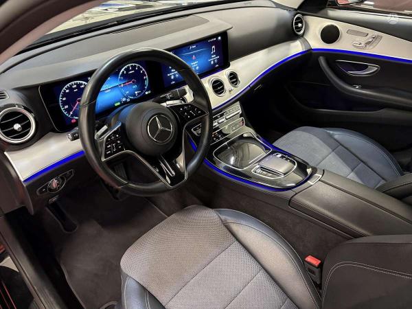 Black Mercedes-Benz E 300 2022 in Vilnius, with an engine capacity of 1.95 L and mileage of 167 thousand km for 23990 €, photo 10 on AUTOMOTO.COM.LV