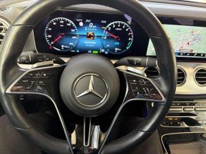 Melns Mercedes-Benz E 300 2023 Marijampole, ar dzinēja tilpumu 1.99 L un nobraukumu 160 tūkst. km par 25900 €, foto 13 vietnē AUTOMOTO.COM.LV