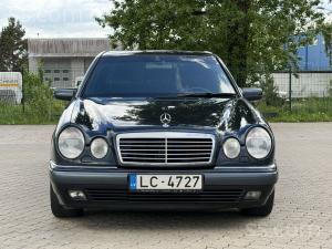 Zils Mercedes-Benz E 300 1998 Rīga, ar dzinēja tilpumu 3.00 L un nobraukumu 0 tūkst. km par 5750 €, foto 3 vietnē AUTOMOTO.COM.LV
