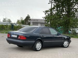 Zils Mercedes-Benz E 300 1998 Rīga, ar dzinēja tilpumu 3.00 L un nobraukumu 0 tūkst. km par 5750 €, foto 5 vietnē AUTOMOTO.COM.LV