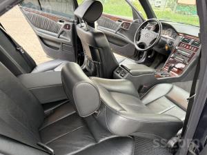 Zils Mercedes-Benz E 300 1998 Rīga, ar dzinēja tilpumu 3.00 L un nobraukumu 0 tūkst. km par 5750 €, foto 13 vietnē AUTOMOTO.COM.LV