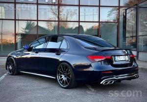 Zils Mercedes-Benz E 300 2020 Rīga, ar dzinēja tilpumu 2.00 L un nobraukumu 131 tūkst. km par 30500 €, foto 11 vietnē AUTOMOTO.COM.LV