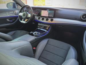 Zils Mercedes-Benz E 300 2020 Rīga, ar dzinēja tilpumu 2.00 L un nobraukumu 100 tūkst. km par 32500 €, foto 17 vietnē AUTOMOTO.COM.LV