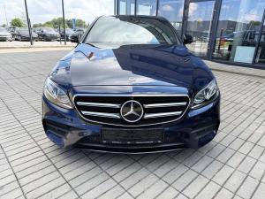 Zils Mercedes-Benz E 300 2020 Kauņa, ar dzinēja tilpumu 1.95 L un nobraukumu 174 tūkst. km par 23900 €, foto 3 vietnē AUTOMOTO.COM.LV