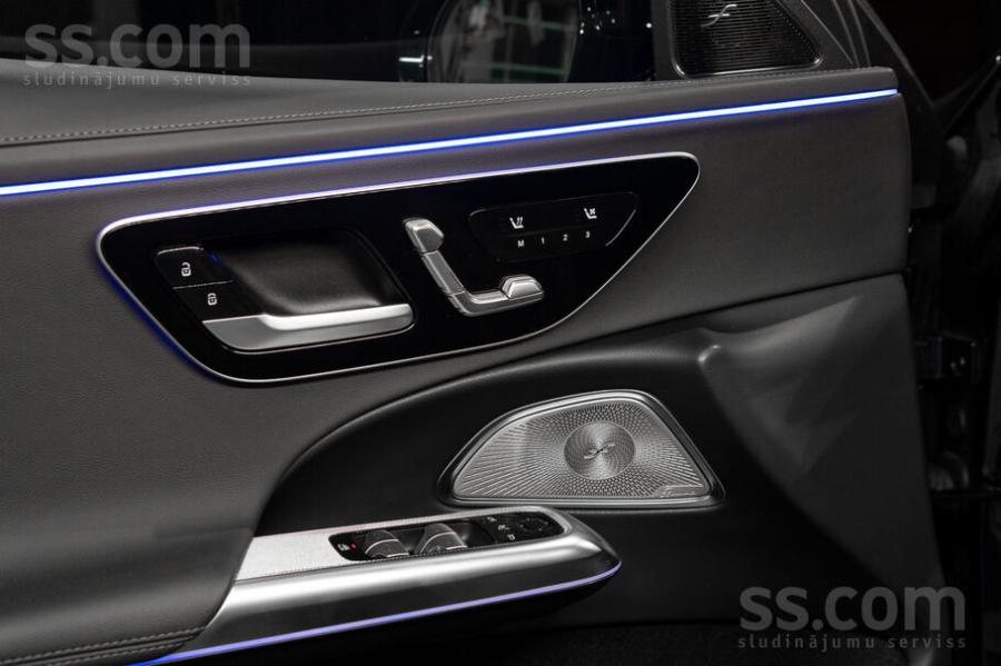 Zils Mercedes-Benz E 300 2024 Rīga, ar dzinēja tilpumu 2.00 L un nobraukumu 27 tūkst. km par 56500 €, foto 14 vietnē AUTOMOTO.COM.LV