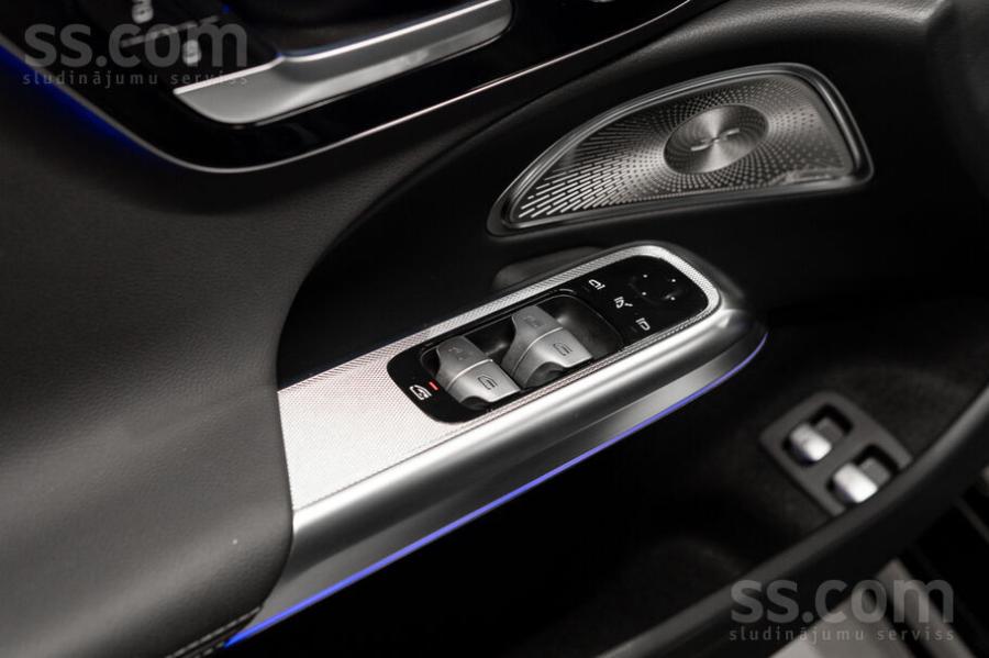 Zils Mercedes-Benz E 300 2024 Rīga, ar dzinēja tilpumu 2.00 L un nobraukumu 27 tūkst. km par 56500 €, foto 16 vietnē AUTOMOTO.COM.LV
