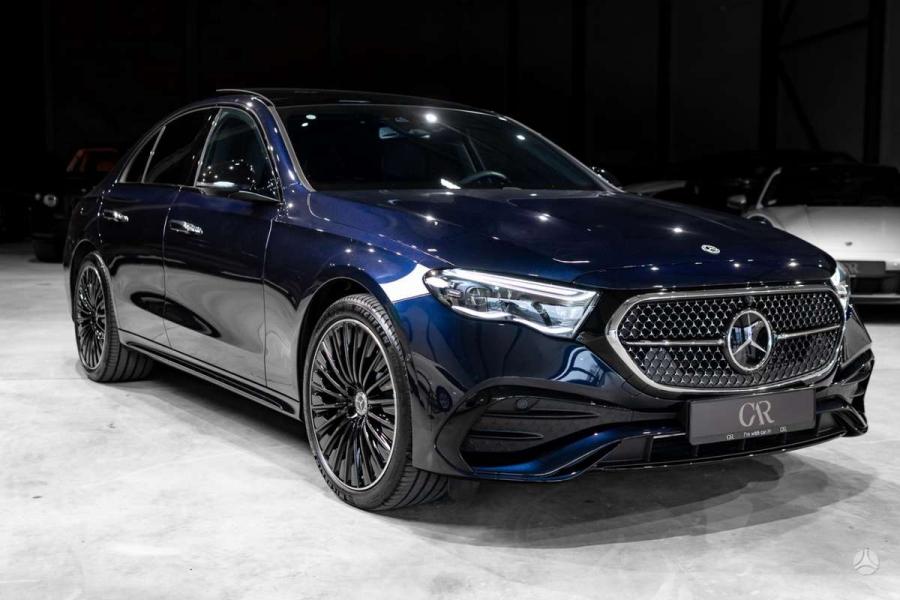 Синий Мерседес Е 300 2024 в Рига, объемом двигателя 2.00 л и пробегом 27 тыс. км за 56500 €, фото 4 на AUTOMOTO.COM.LV