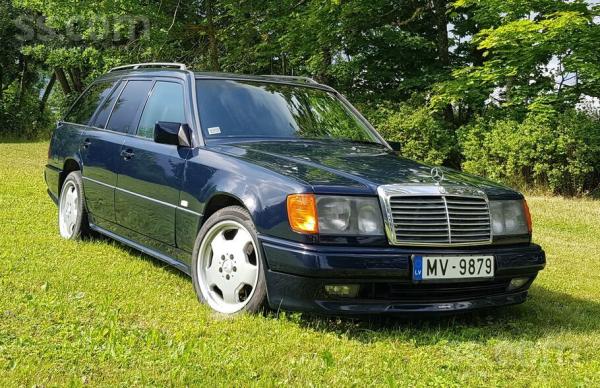 Zils Mercedes-Benz E 300 1989 Cēsis, ar dzinēja tilpumu 3.00 L un nobraukumu 230 tūkst. km par 9900 €, foto 1 vietnē AUTOMOTO.COM.LV