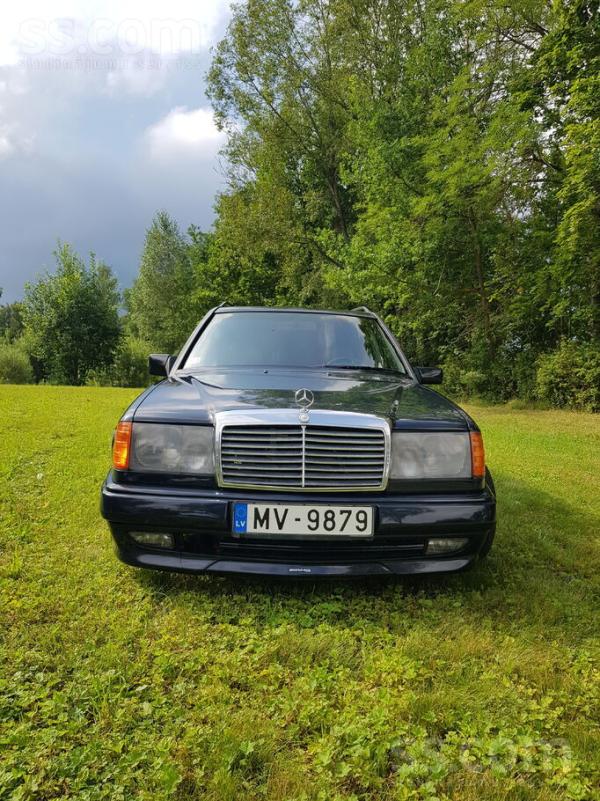 Zils Mercedes-Benz E 300 1989 Cēsis, ar dzinēja tilpumu 3.00 L un nobraukumu 230 tūkst. km par 9900 €, foto 3 vietnē AUTOMOTO.COM.LV