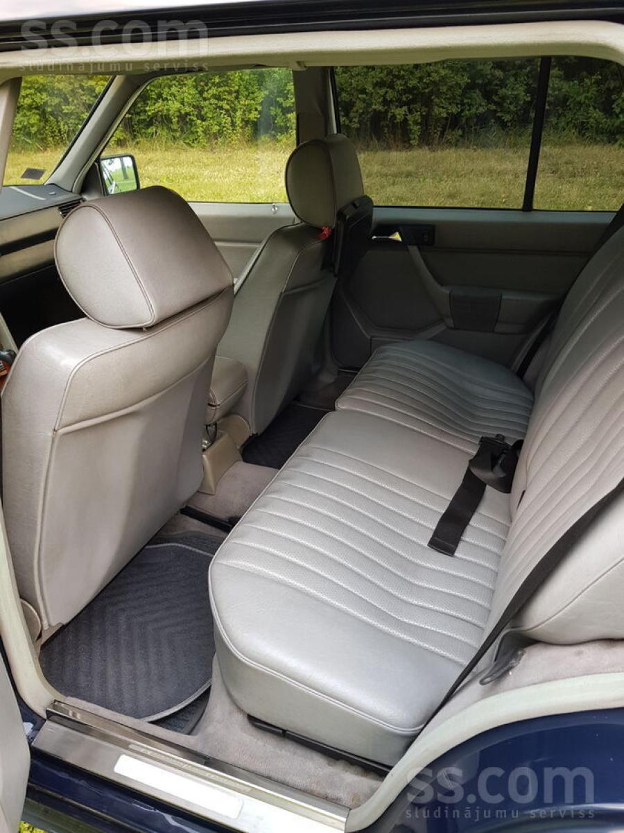 Zils Mercedes-Benz E 300 1989 Cēsis, ar dzinēja tilpumu 3.00 L un nobraukumu 230 tūkst. km par 9900 €, foto 5 vietnē AUTOMOTO.COM.LV