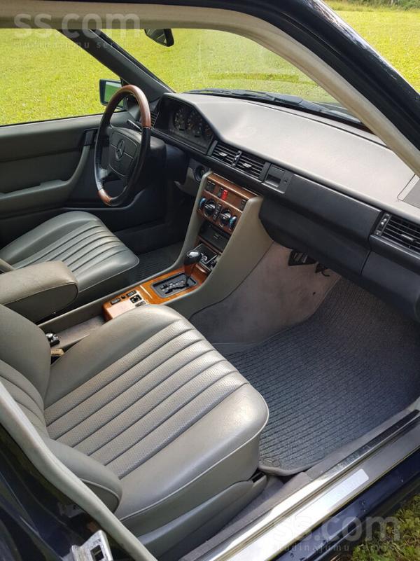 Zils Mercedes-Benz E 300 1989 Cēsis, ar dzinēja tilpumu 3.00 L un nobraukumu 230 tūkst. km par 9900 €, foto 6 vietnē AUTOMOTO.COM.LV
