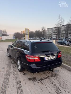 Zils Mercedes-Benz E 300 2010 Kauņa, ar dzinēja tilpumu 3.00 L un nobraukumu 330 tūkst. km par 6150 €, foto 5 vietnē AUTOMOTO.COM.LV
