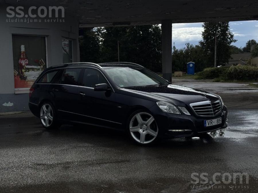 Zils Mercedes-Benz E 300 2010 Ogre, ar dzinēja tilpumu 3.00 L un nobraukumu 360 tūkst. km par 6950 €, foto 3 vietnē AUTOMOTO.COM.LV