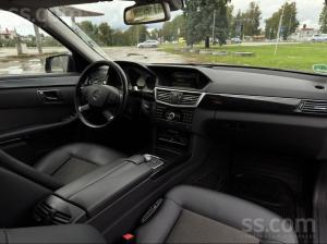 Zils Mercedes-Benz E 300 2010 Ogre, ar dzinēja tilpumu 3.00 L un nobraukumu 360 tūkst. km par 6950 €, foto 6 vietnē AUTOMOTO.COM.LV