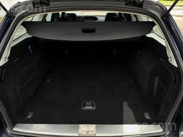 Zils Mercedes-Benz E 300 2010 Ogre, ar dzinēja tilpumu 3.00 L un nobraukumu 360 tūkst. km par 6950 €, foto 8 vietnē AUTOMOTO.COM.LV