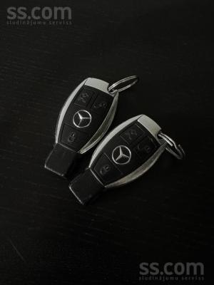 Zils Mercedes-Benz E 300 2010 Ogre, ar dzinēja tilpumu 3.00 L un nobraukumu 360 tūkst. km par 6950 €, foto 9 vietnē AUTOMOTO.COM.LV