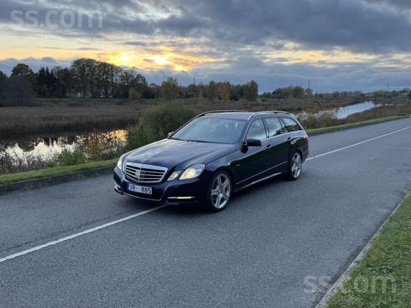 Zils Mercedes-Benz E 300 2010 Ogre, ar dzinēja tilpumu 3.00 L un nobraukumu 361 tūkst. km par 6490 €, foto 3 vietnē AUTOMOTO.COM.LV