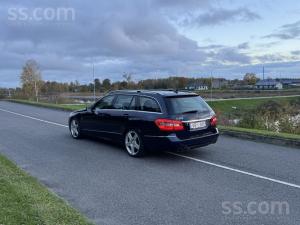 Zils Mercedes-Benz E 300 2010 Ogre, ar dzinēja tilpumu 3.00 L un nobraukumu 361 tūkst. km par 6490 €, foto 4 vietnē AUTOMOTO.COM.LV