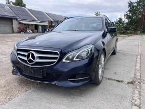 Blue Mercedes-Benz E 300 2013 in Radviliskis, with an engine capacity of 2.14 L and mileage of 424 thousand km for 5200 €, photo  on AUTOMOTO.COM.LV