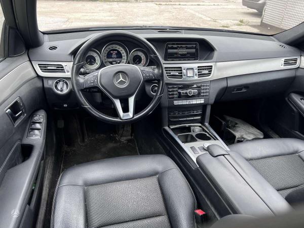 Zils Mercedes-Benz E 300 2013 Radviliškis, ar dzinēja tilpumu 2.14 L un nobraukumu 424 tūkst. km par 5200 €, foto 6 vietnē AUTOMOTO.COM.LV