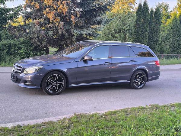 Blue Mercedes-Benz E 300 2013 in Vilnius, with an engine capacity of 2.99 L and mileage of 340 thousand km for 8000 €, photo 9 on AUTOMOTO.COM.LV