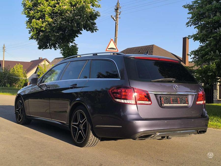 Blue Mercedes-Benz E 300 2013 in Vilnius, with an engine capacity of 2.99 L and mileage of 340 thousand km for 8000 €, photo 15 on AUTOMOTO.COM.LV