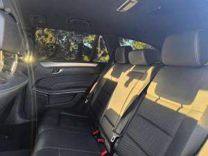 Blue Mercedes-Benz E 300 2013 in Vilnius, with an engine capacity of 2.99 L and mileage of 340 thousand km for 8000 €, photo 19 on AUTOMOTO.COM.LV