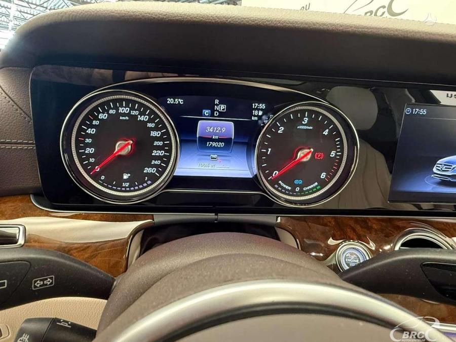 Синий Мерседес Е 300 2019 в Вильнюс, объемом двигателя 1.95 л и пробегом 179 тыс. км за 24500 €, фото 12 на AUTOMOTO.COM.LV
