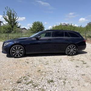 Zils Mercedes-Benz E 300 2019 Viļņa, ar dzinēja tilpumu 1.95 L un nobraukumu 184 tūkst. km par 16490 €, foto 6 vietnē AUTOMOTO.COM.LV