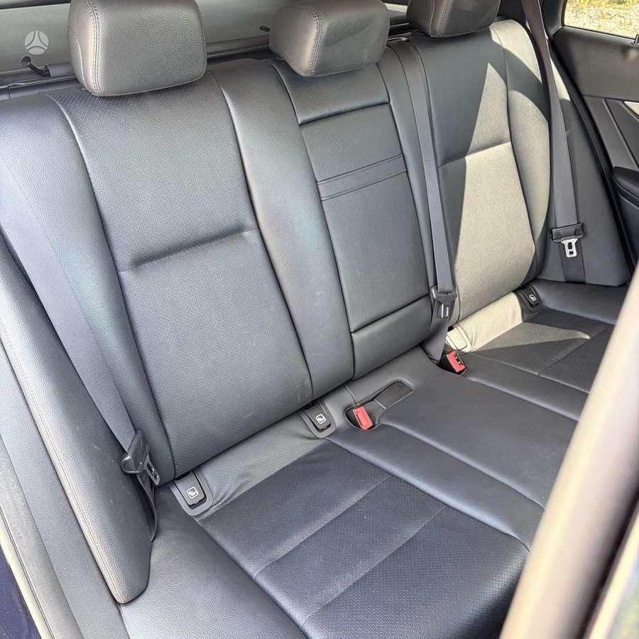 Zils Mercedes-Benz E 300 2019 Viļņa, ar dzinēja tilpumu 1.95 L un nobraukumu 184 tūkst. km par 16490 €, foto 20 vietnē AUTOMOTO.COM.LV