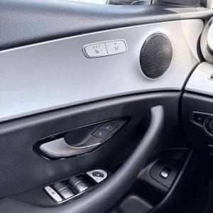 Zils Mercedes-Benz E 300 2019 Viļņa, ar dzinēja tilpumu 1.95 L un nobraukumu 184 tūkst. km par 16490 €, foto 22 vietnē AUTOMOTO.COM.LV