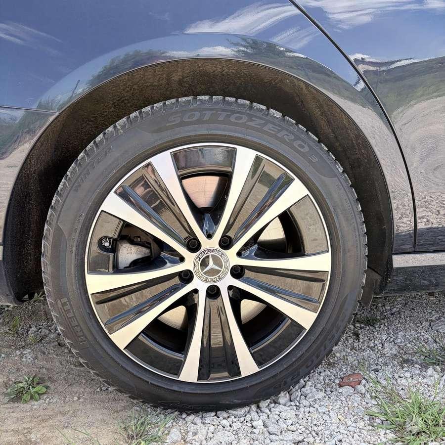 Zils Mercedes-Benz E 300 2019 Viļņa, ar dzinēja tilpumu 1.95 L un nobraukumu 184 tūkst. km par 16490 €, foto 32 vietnē AUTOMOTO.COM.LV