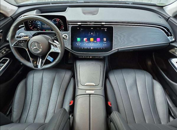 Zils Mercedes-Benz E 300 2024 Klaipėda, ar dzinēja tilpumu 1.99 L un nobraukumu 72 tūkst. km par 18900 €, foto 5 vietnē AUTOMOTO.COM.LV