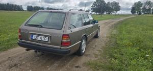 Brown Mercedes-Benz E 300 1992 in Taurage, with an engine capacity of 3.00 L and mileage of 376 thousand km for 5200 €, photo 4 on AUTOMOTO.COM.LV