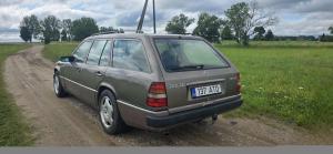 Brown Mercedes-Benz E 300 1992 in Taurage, with an engine capacity of 3.00 L and mileage of 376 thousand km for 5200 €, photo 5 on AUTOMOTO.COM.LV