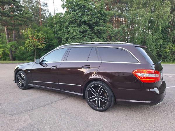 Brūns Mercedes-Benz E 300 2010 Elektrėnai, ar dzinēja tilpumu 3.00 L un nobraukumu 299 tūkst. km par 4590 €, foto 1 vietnē AUTOMOTO.COM.LV