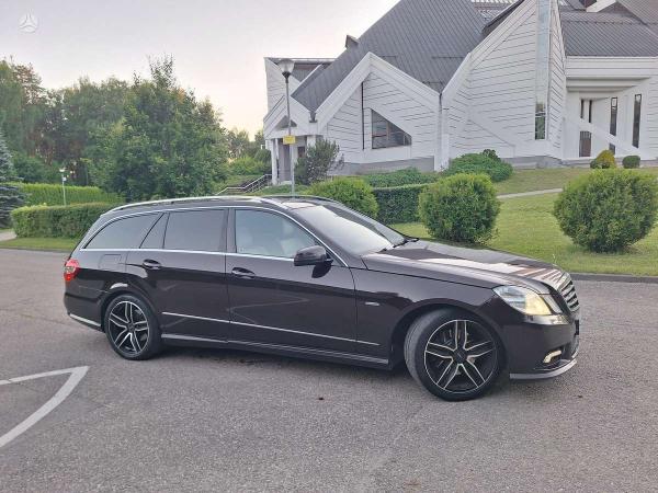 Brūns Mercedes-Benz E 300 2010 Elektrėnai, ar dzinēja tilpumu 3.00 L un nobraukumu 299 tūkst. km par 4590 €, foto 8 vietnē AUTOMOTO.COM.LV