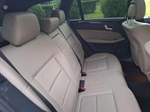 Brown Mercedes-Benz E 300 2010 in Elektrenai, with an engine capacity of 3.00 L and mileage of 299 thousand km for 4590 €, photo 17 on AUTOMOTO.COM.LV